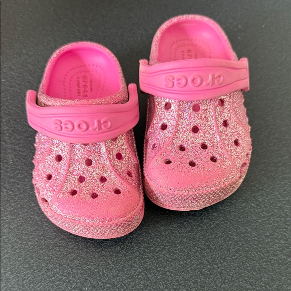 CROCS | Shoes | Crocs Kids Sparkly Pink Sandals | Poshmark